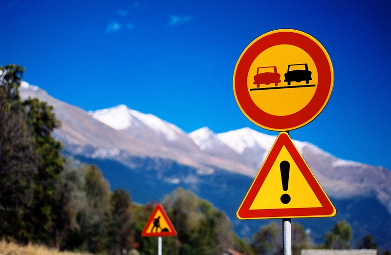 Road signs: Learning English - Linguahouse.com Road signs: Learning English - Linguahouse.com