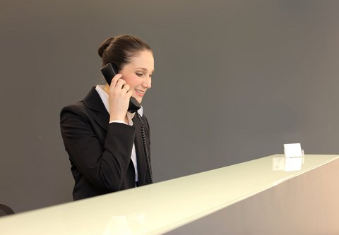 At the hotel: Learning English - Linguahouse.com