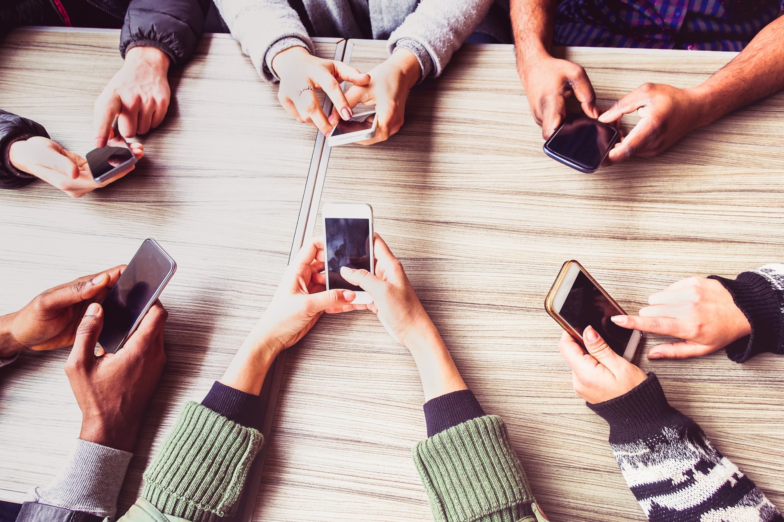 Podcast: Why are mobile phones so addictive?: ESL/EFL Lesson Plan and ...